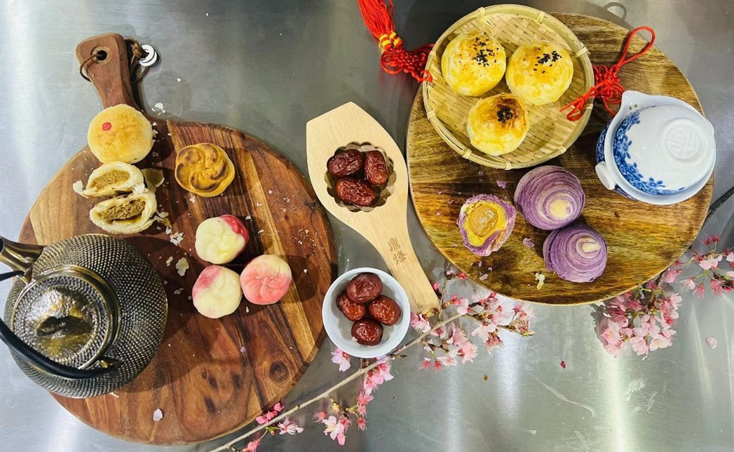 Celebrate Mid-Autumn Festival - Mooncake Recipes + Tips!