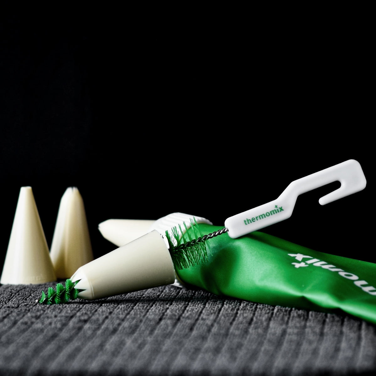 Green Bristled Brush - Fine Kitchen Brush (Set Of 2)